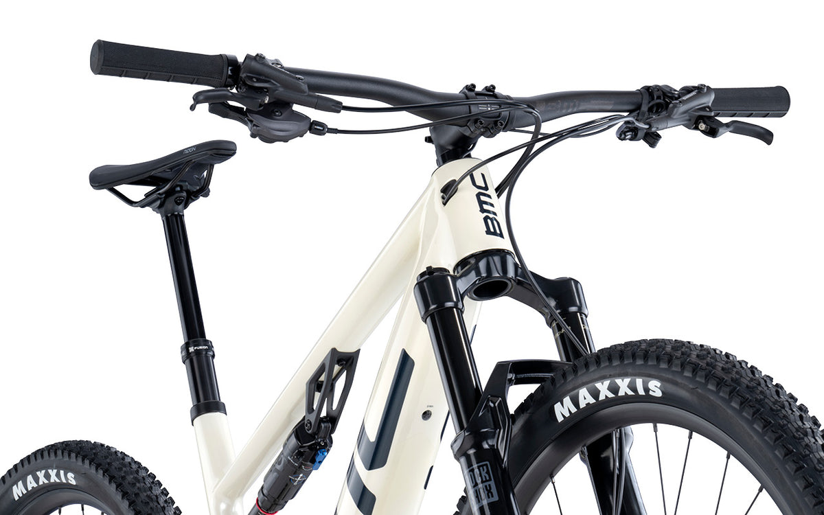 Fourstroke AMP LT TWO Pearl White – BMC Switzerland AG